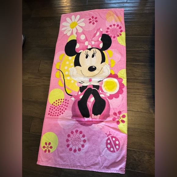 Disney | Swim | Disney Minnie Mouse Beach Towel | Poshmark